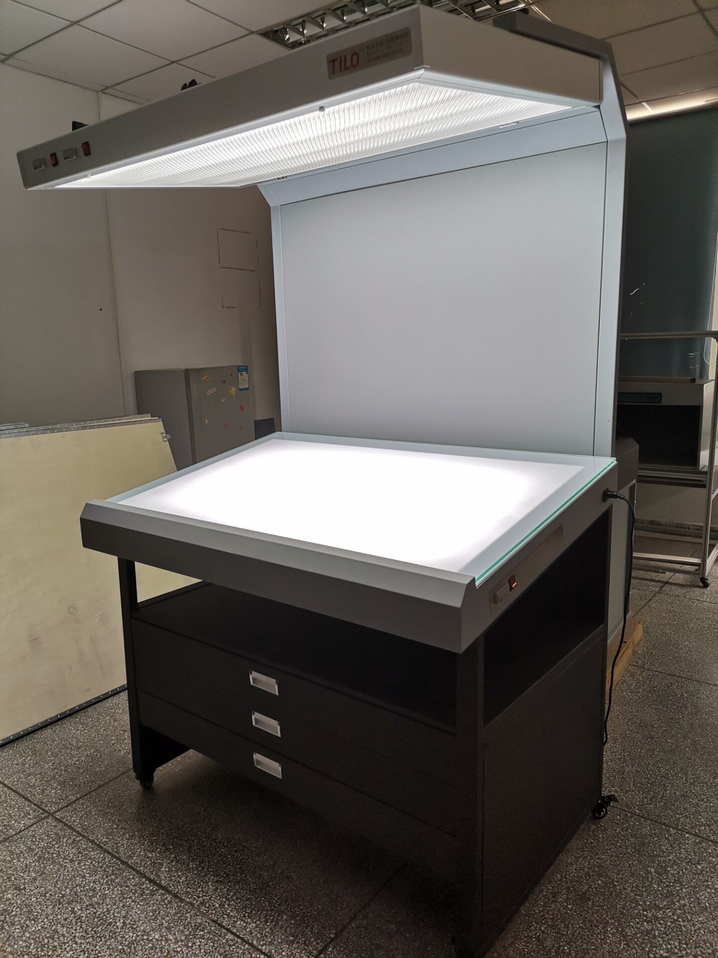 CC120-D Color Viewer Light Table With 3 Drawers D65 D50 TL84 Light Sources